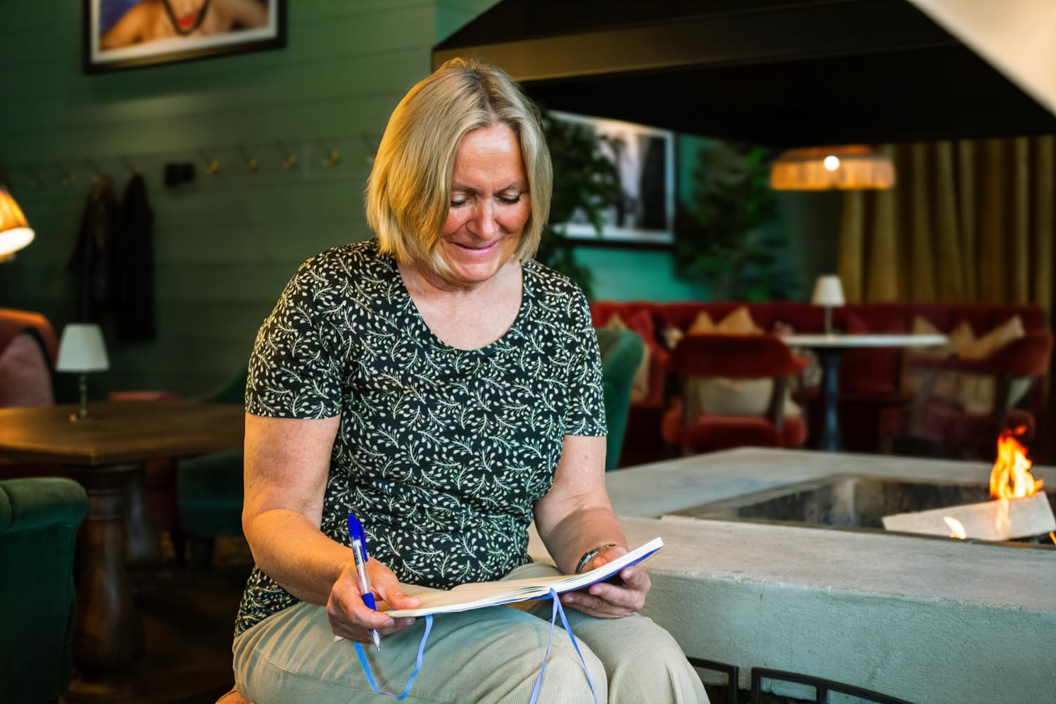 Gunn Sissel gjør ting hun ikke kan... - LOTUS YOGA & Storedal Kompetanse